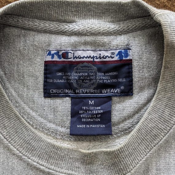 Vintage CHAMPION WWCC American College Sweatshirt - Gem