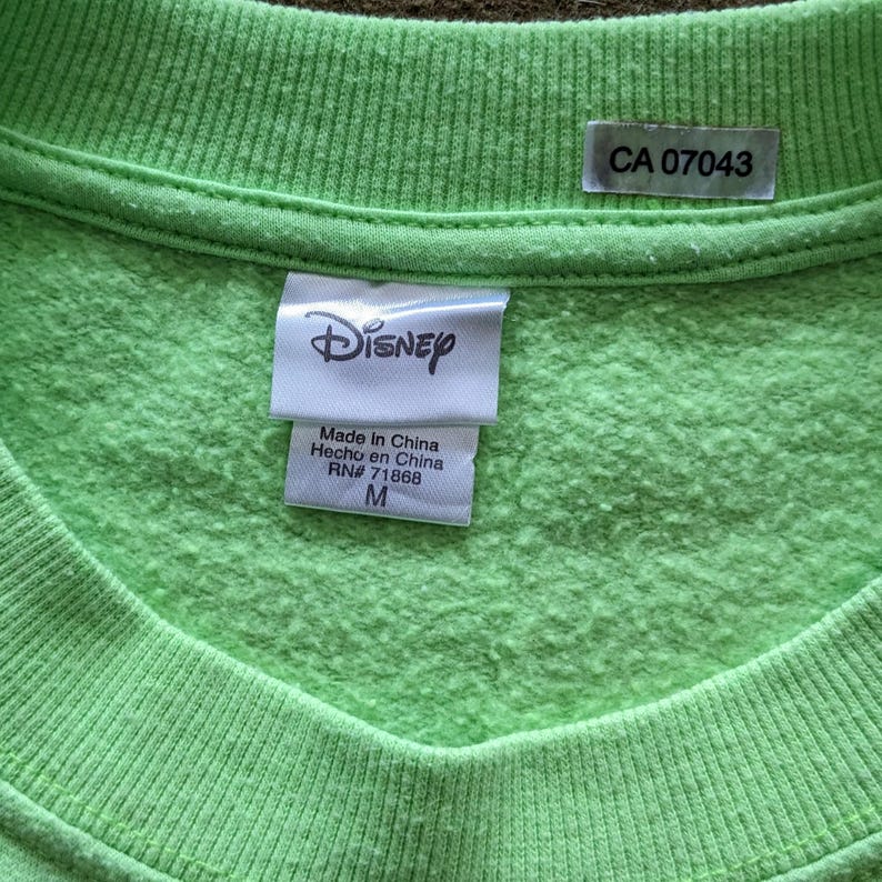 Vintage HAKUNA MATATA Disney Movie Sweatshirt - Etsy