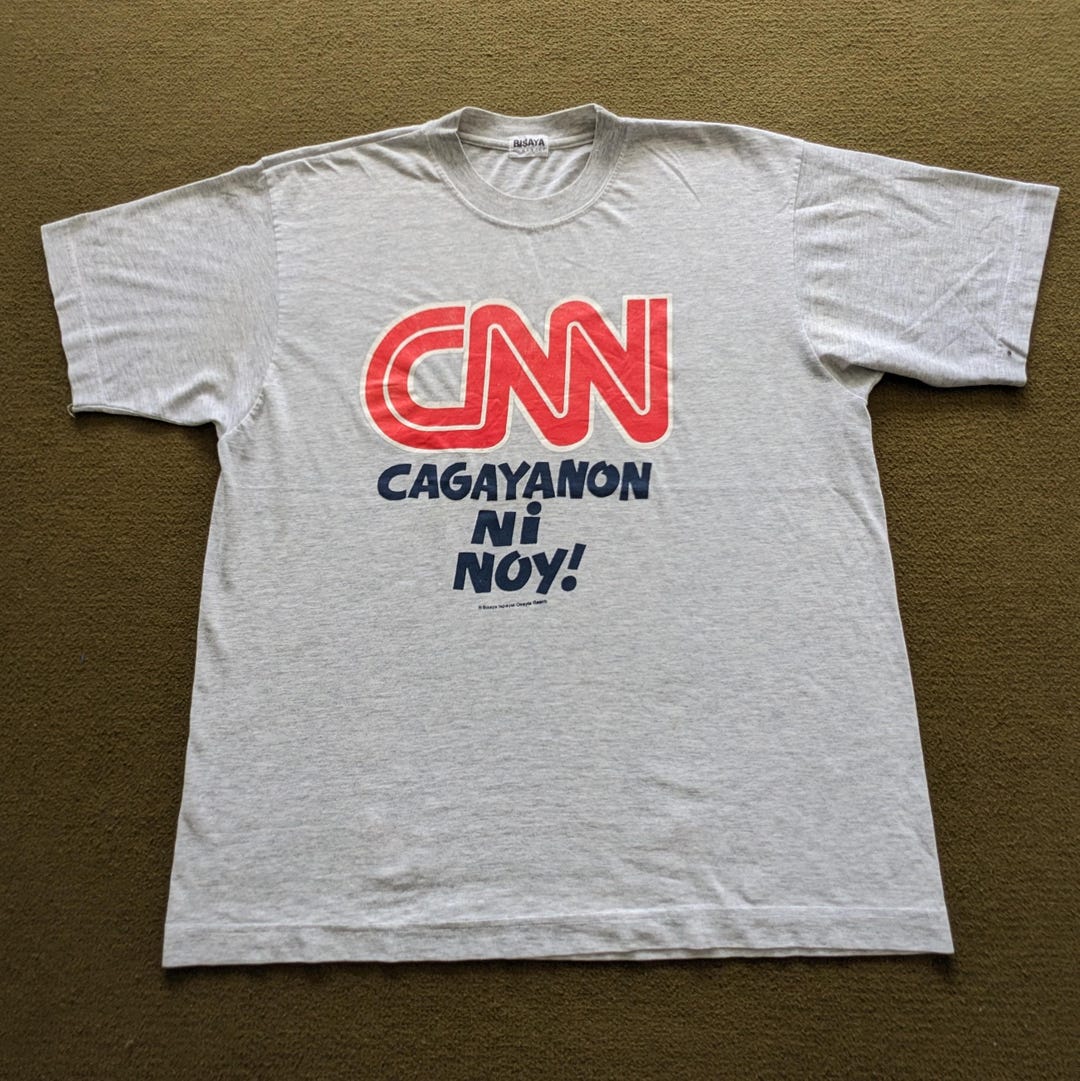 Vintage CNN Television Channel T-shirt - Etsy