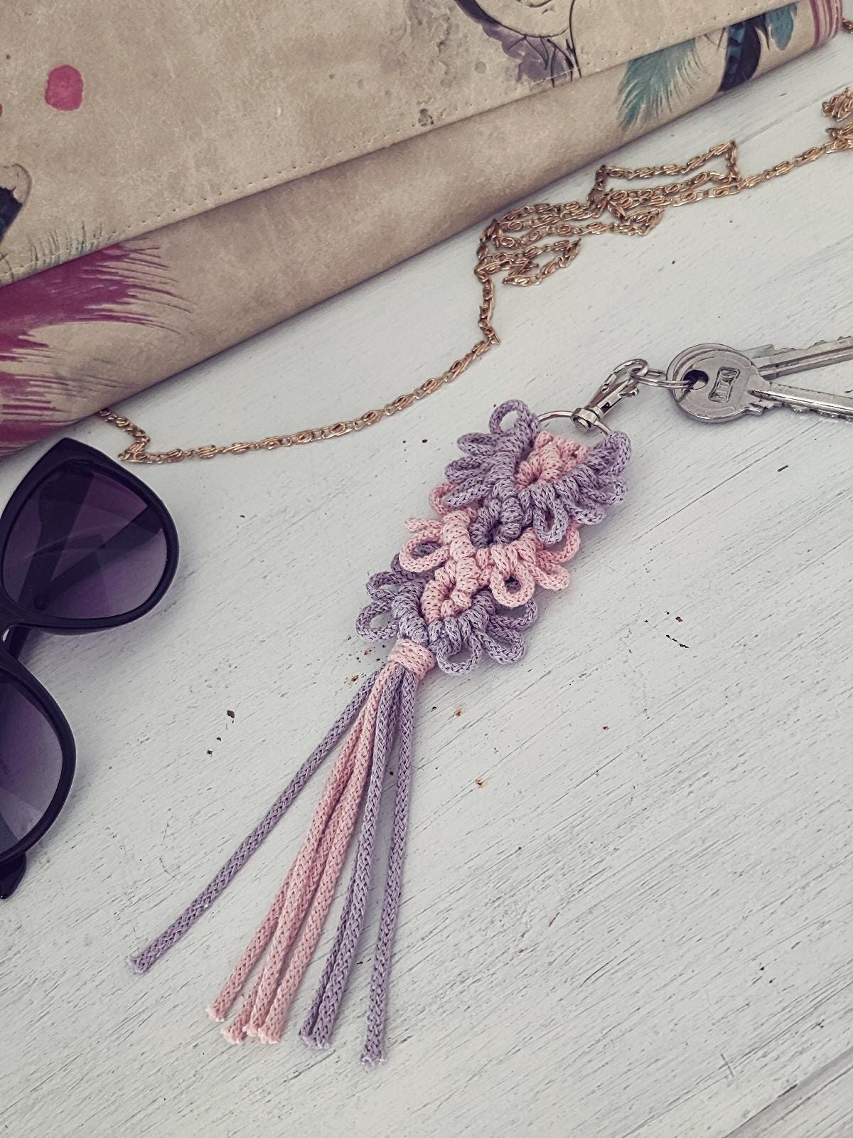 DIY Flowers Macrame Keychain PDF Pattern Tutorial - Step-by-step Guide ...