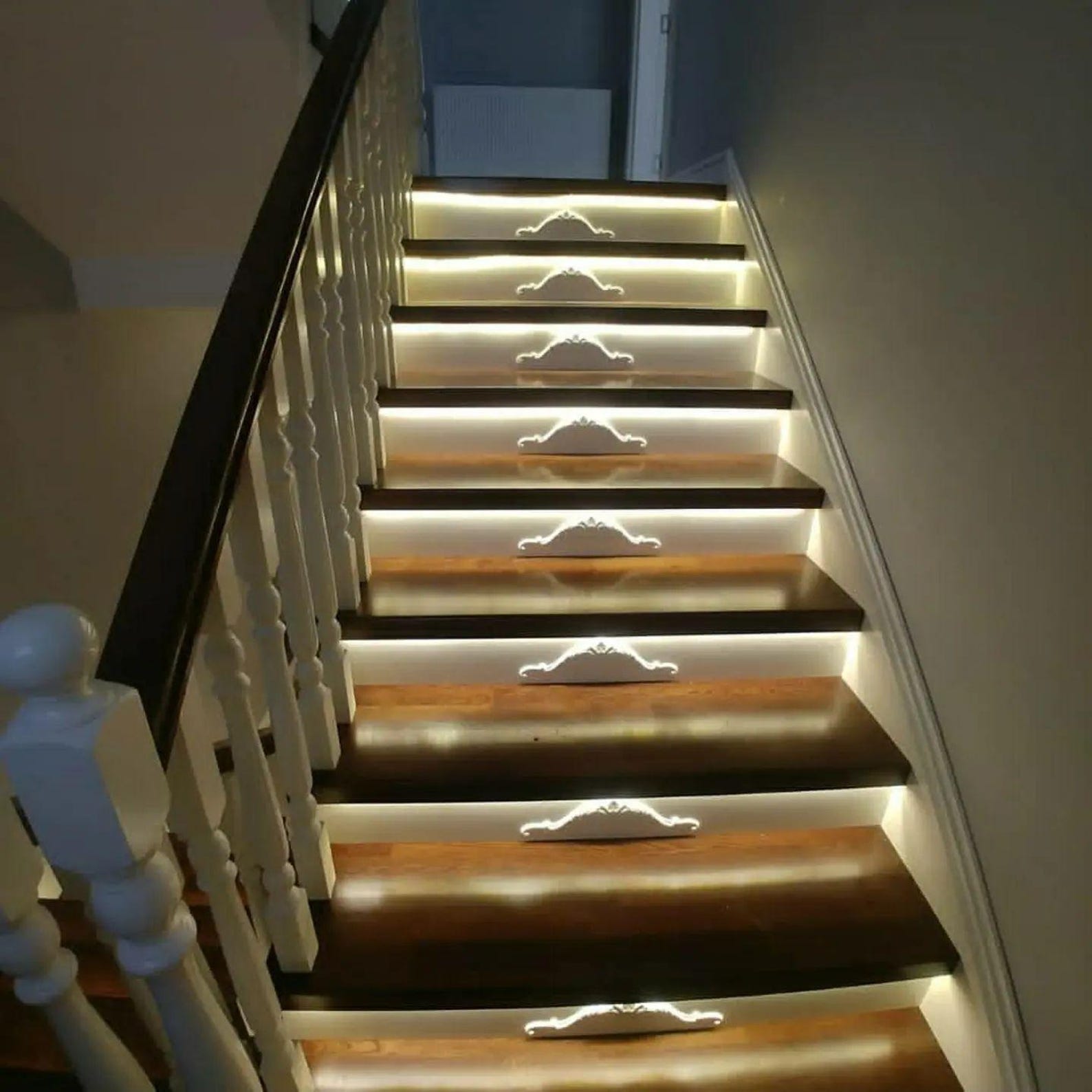 Newel Post, Balusters, Wood Lathe, Stair Railing, Wooden Stair Railing ...