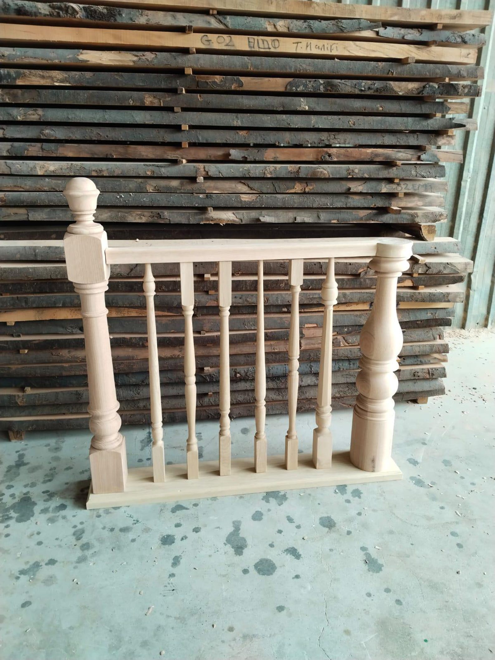 Linden Wood Stair Spindles: Unpainted Balusters, Railing Posts (set of ...