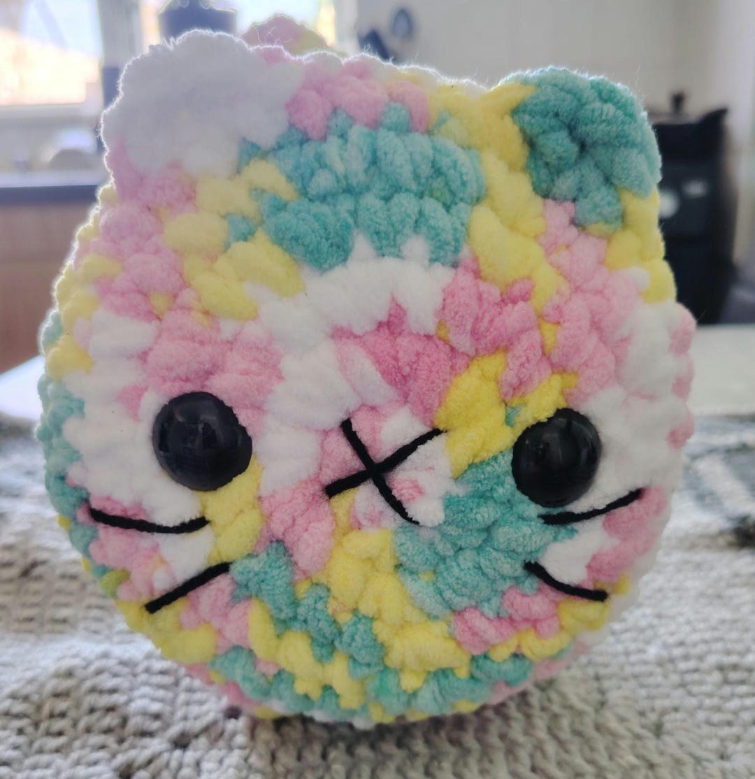 Chunky Crochet Loaf Cat Plushie – Handmade Amigurumi Kitty Gift – Soft ...