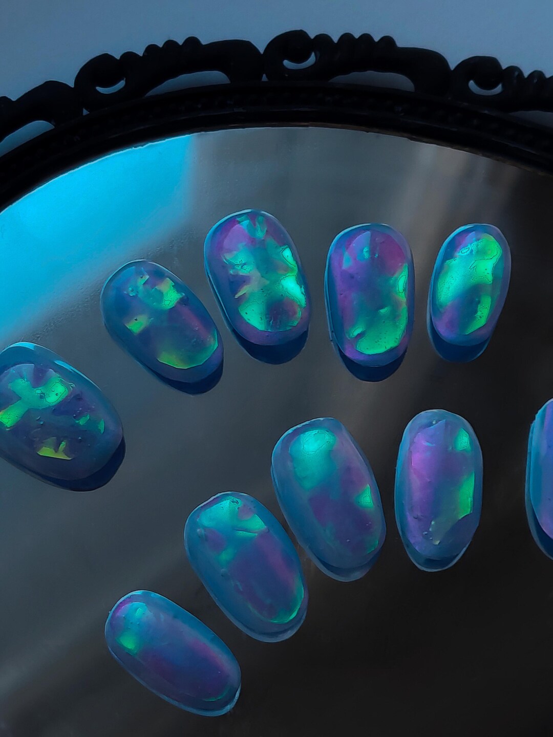 Aurora Nails | Press-on Nails | Korean Manicure | Uruuru, Northern ...