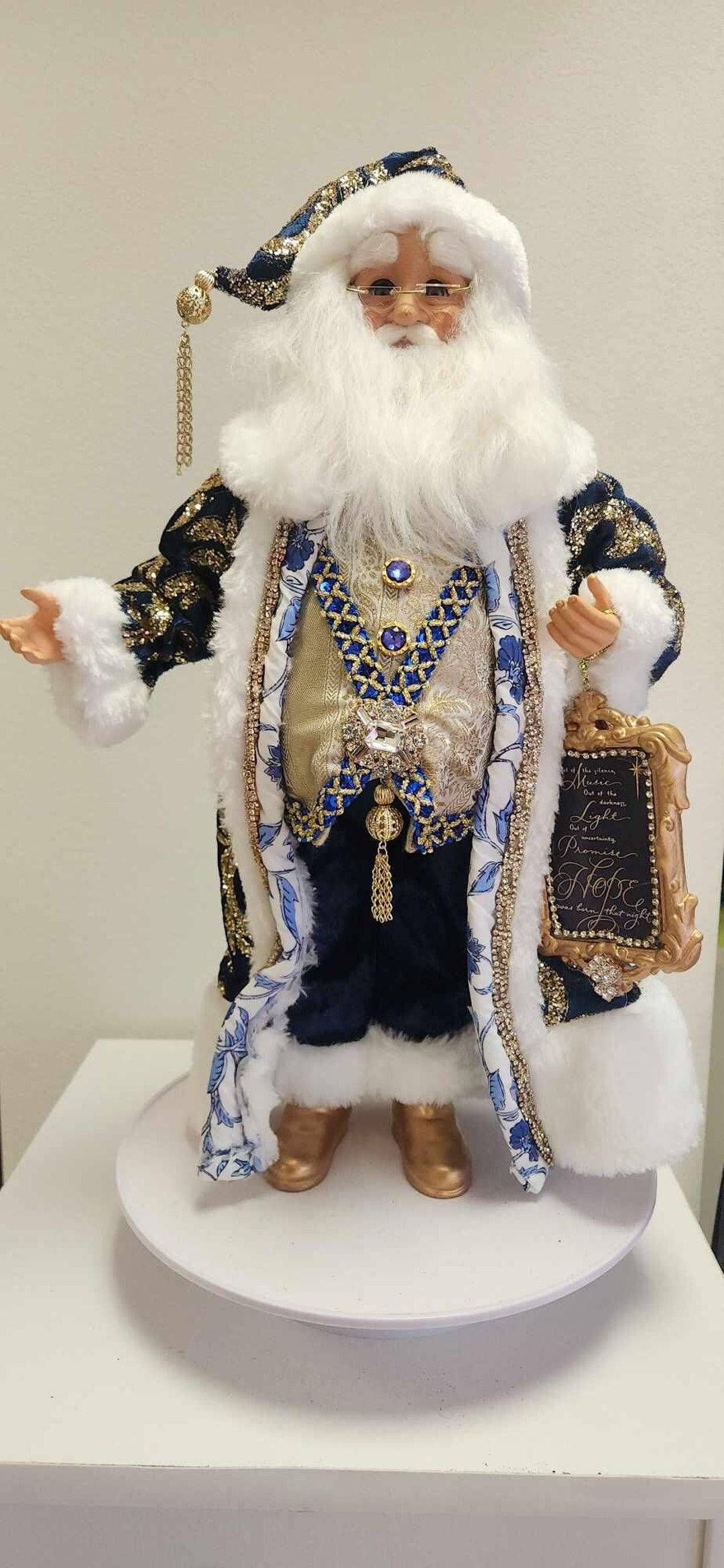 Karen Didion | Chinoiserie Santa, 17-inch | NEW - Etsy