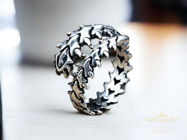 Gothic Spine Ring, Adjustable Tokyo Ghoul Inspired Spike Rings, Cosplay ...