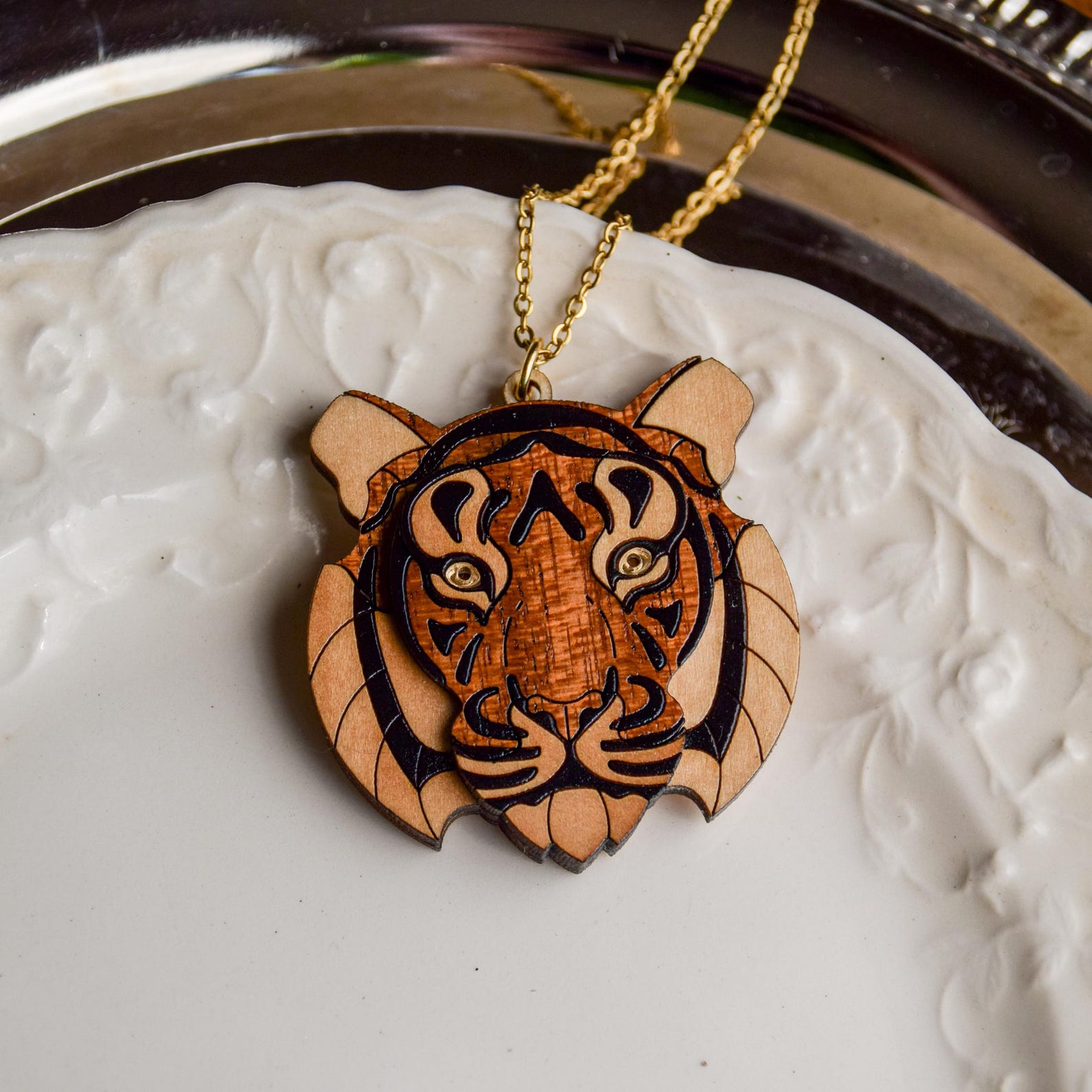 Handmade Wood Tiger Necklace - Etsy