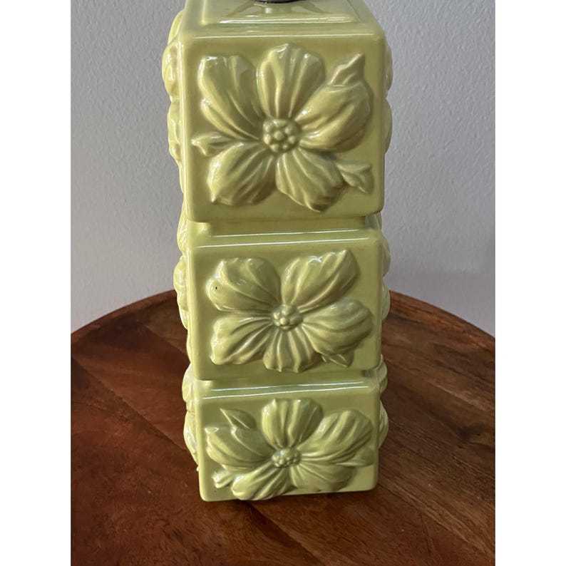 Vintage 60s Vivid Chartreuse Retrotable Lamp Floral Petal Designpyramid ...