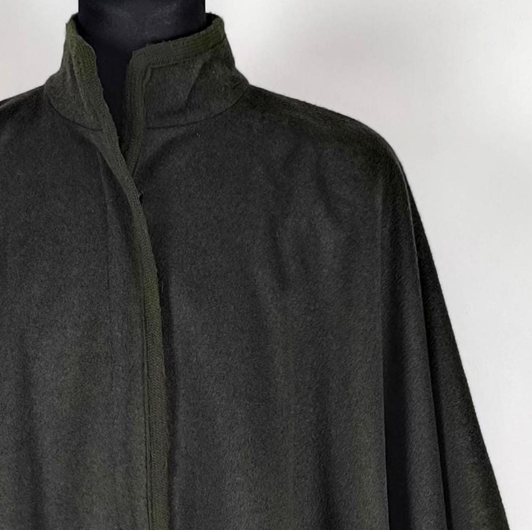 Vintage Italian Wool Cloak / Elegant Army Green Oversized Winter Cape ...