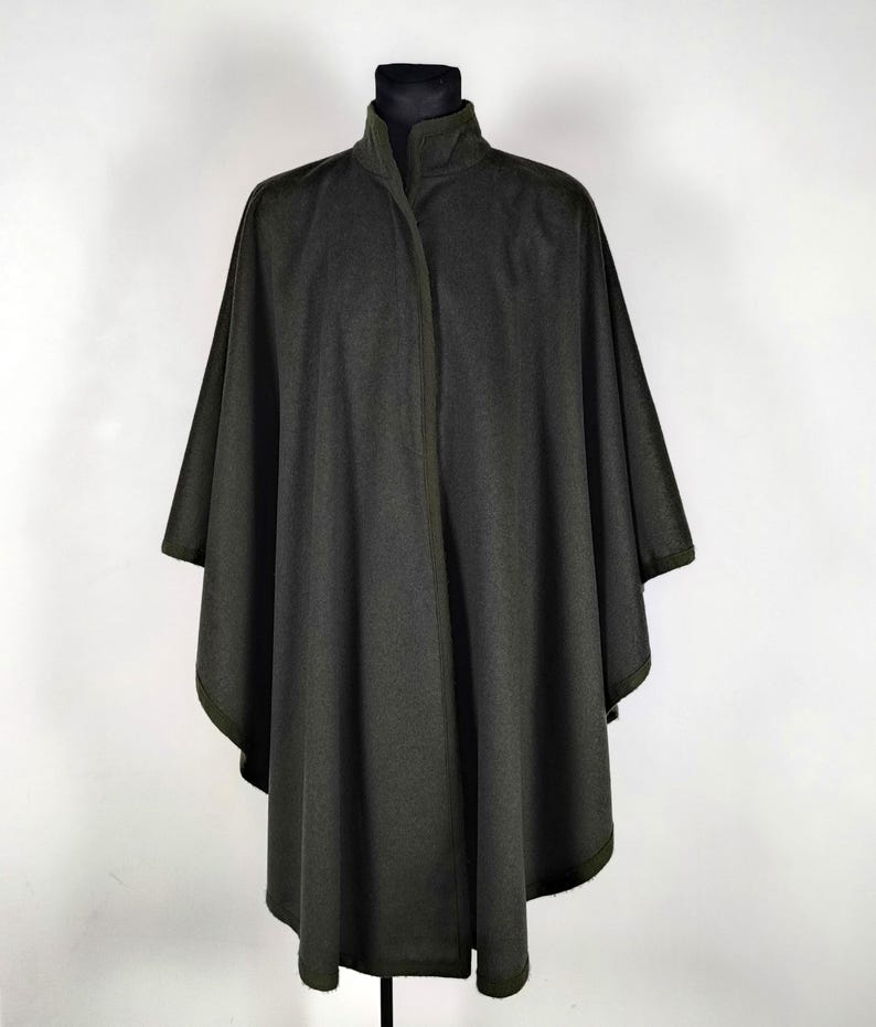 Vintage Italian Wool Cloak / Elegant Army Green Oversized Winter Cape ...