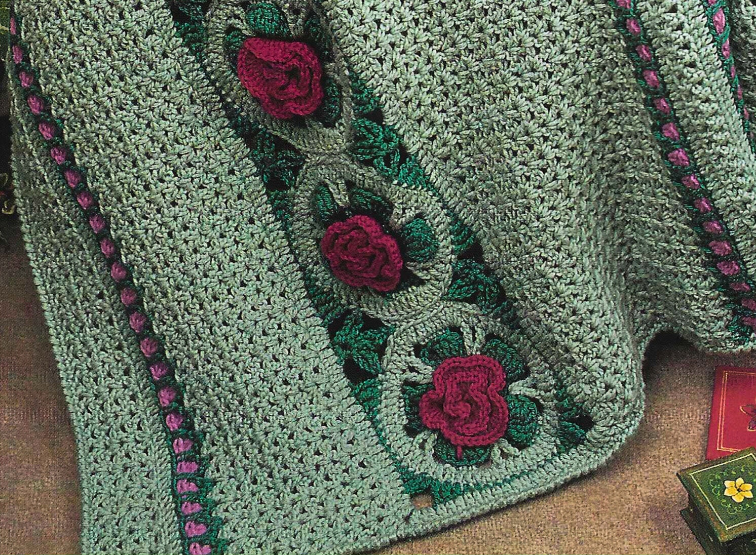 VINTAGE CROCHET PATTERN Blanket Summer Roses Red and Green Afghan Rose ...