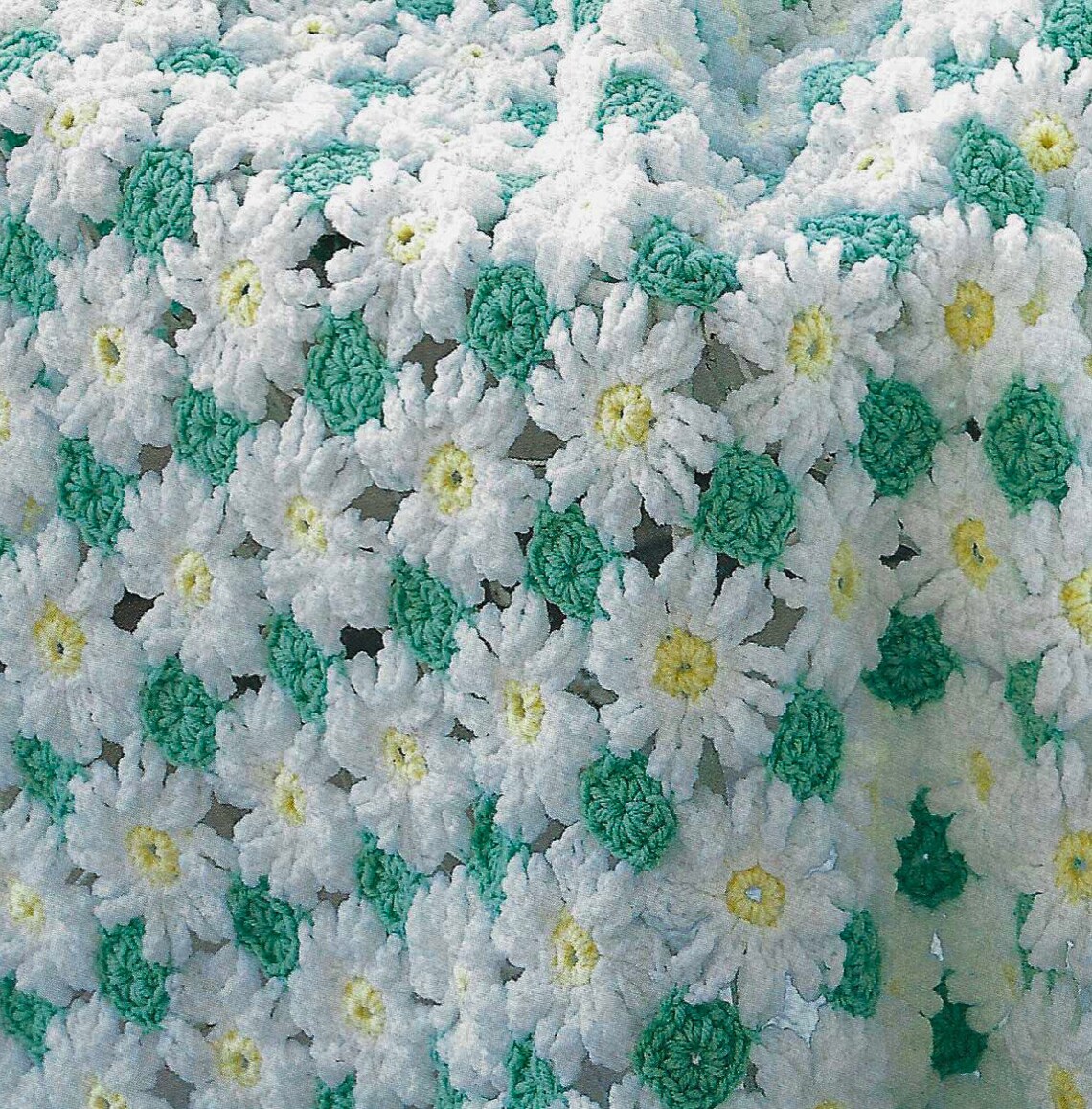Daisy Delight CROCHET PATTERN Blanket White Flowers on Green Background ...