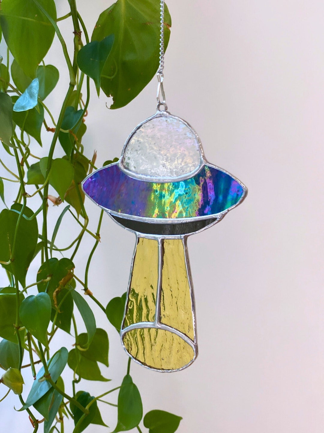 UFO Alien Stained Glass Decor Suncatcher UFO Window Hanging Wall Decor ...