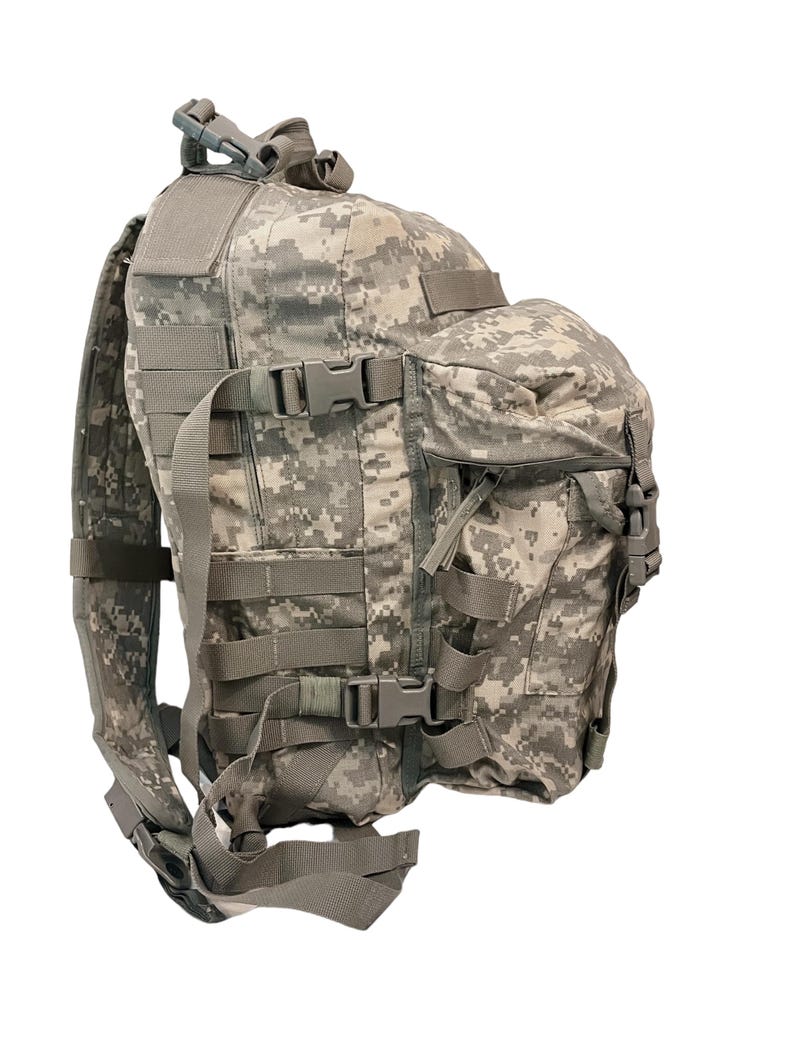 USGI Military ACU Molle II 3 Day Assault Pack Backpack Excellent 3-day ...