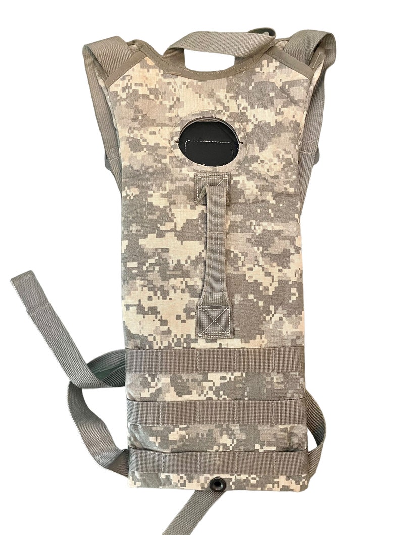 USGI ACU Universal Cam Molle II Hydration System Carrier No Bladder ...