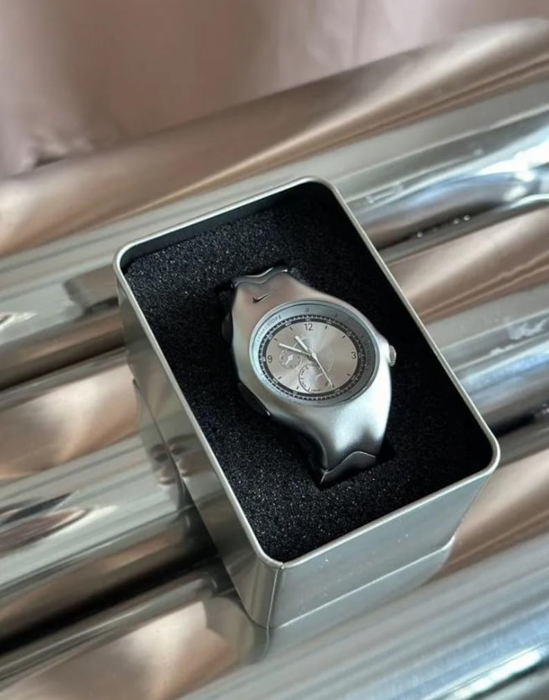 Vintage Triax Watch, a Classic Model With an Innovative Design, a Retro ...