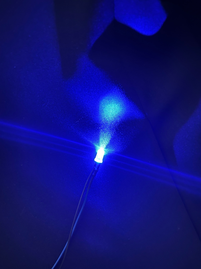 LED Three Flashing Modes With Single CR2032 Battery Holder - Etsy