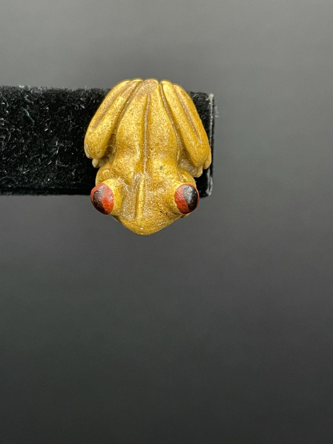 Vintage Coqui Frog Pin - Etsy