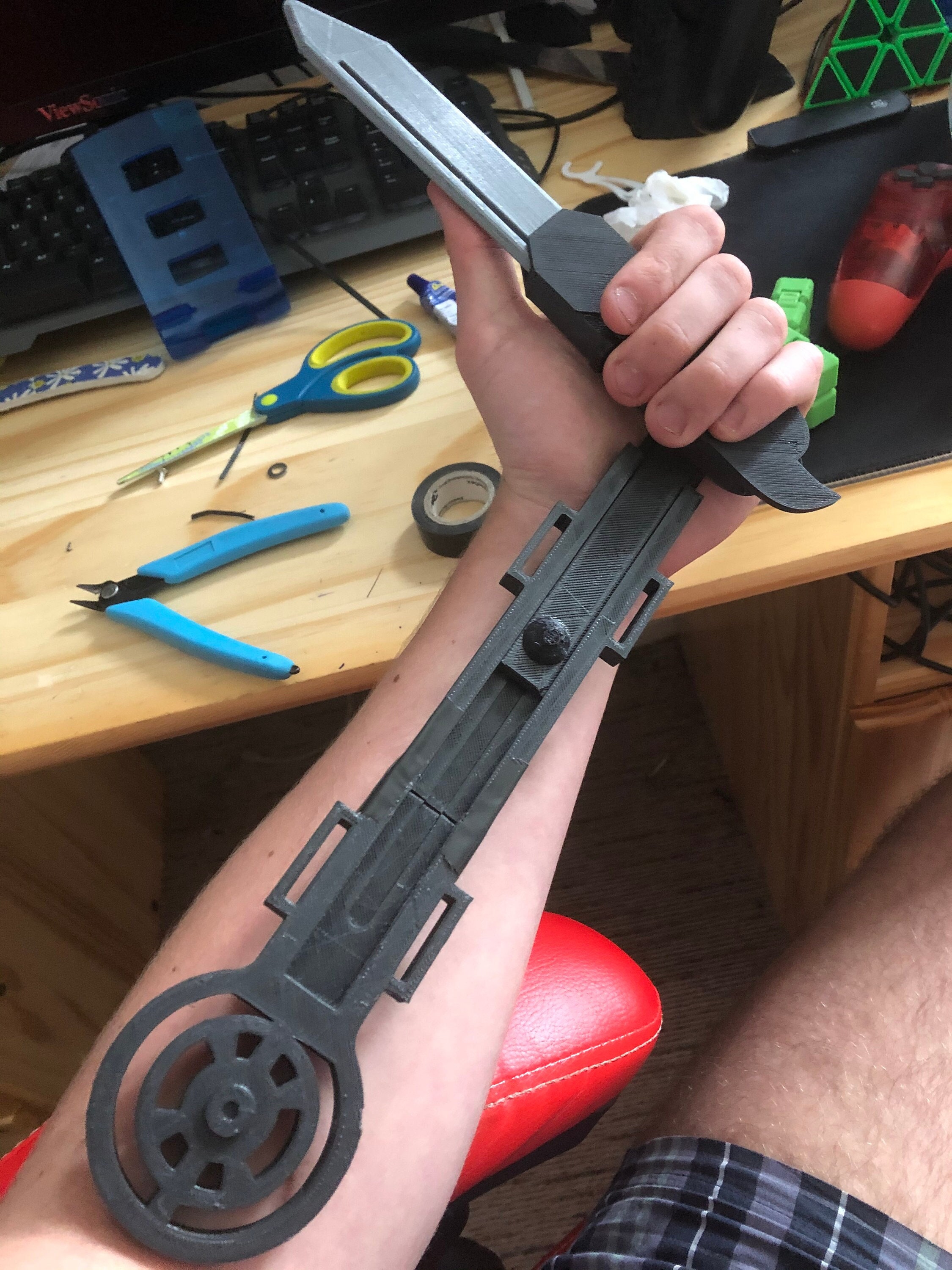 Connor Kenway's Folding Hidden Blade Assassin's Creed STL Files for 3D ...