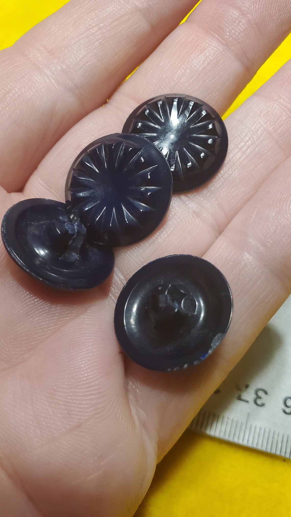 5 Gutta Percha Mourning Buttons - Etsy
