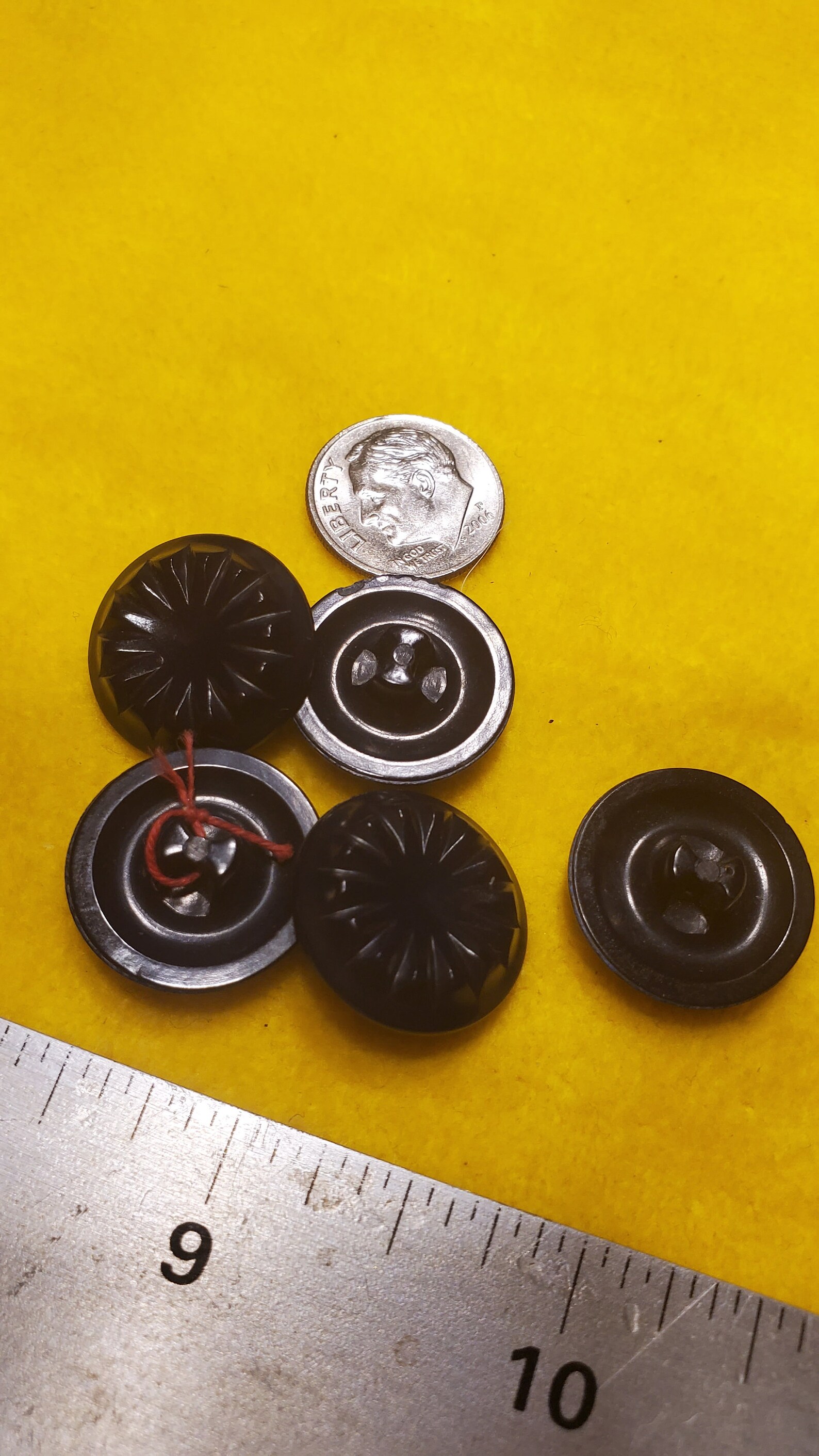 5 Gutta Percha Mourning Buttons - Etsy