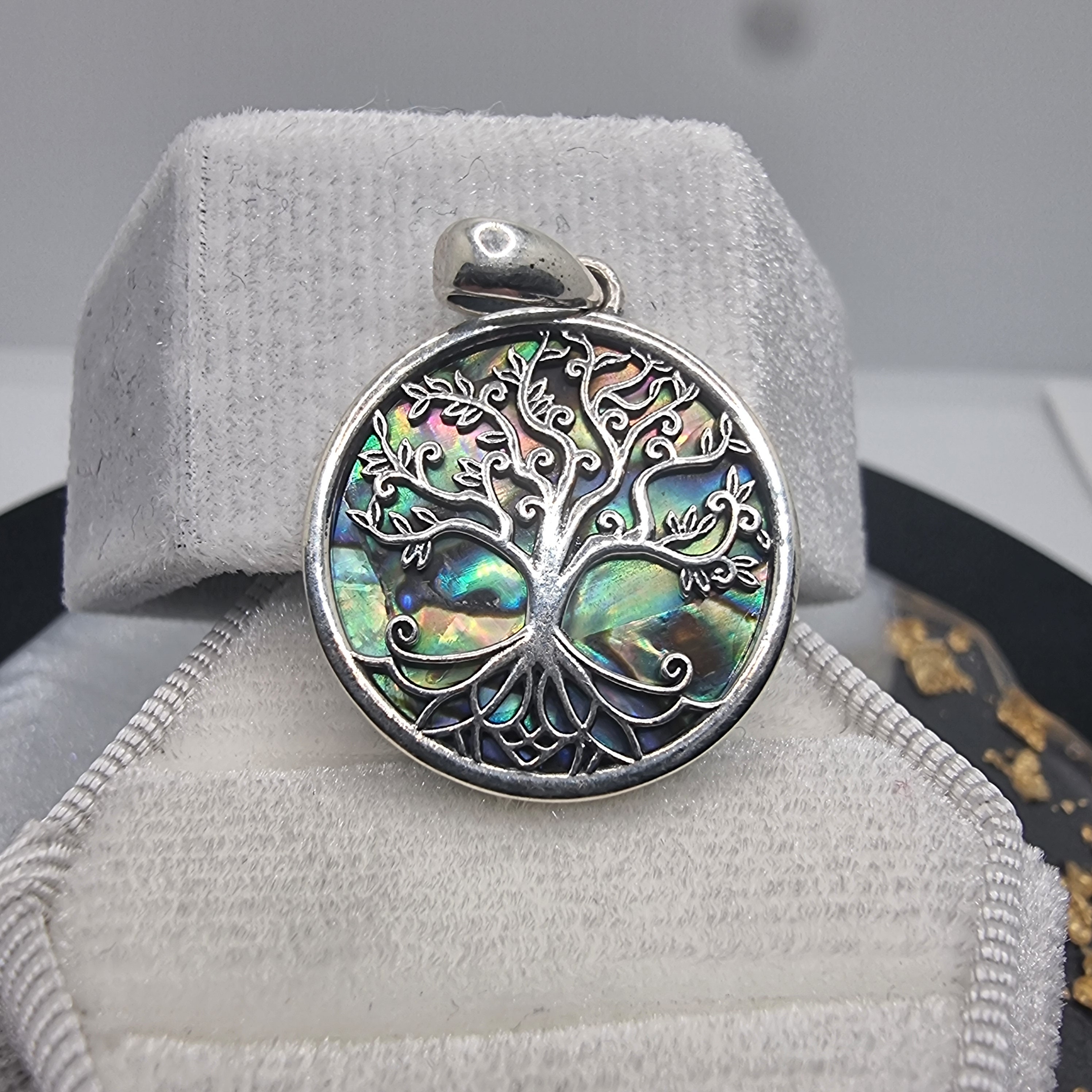 Tree of Life Pendant 925 Sterling Silver Vibrant Abalone Shell Inlay Symbol of Growth Interconnectedness Natural Elegance Jewelry