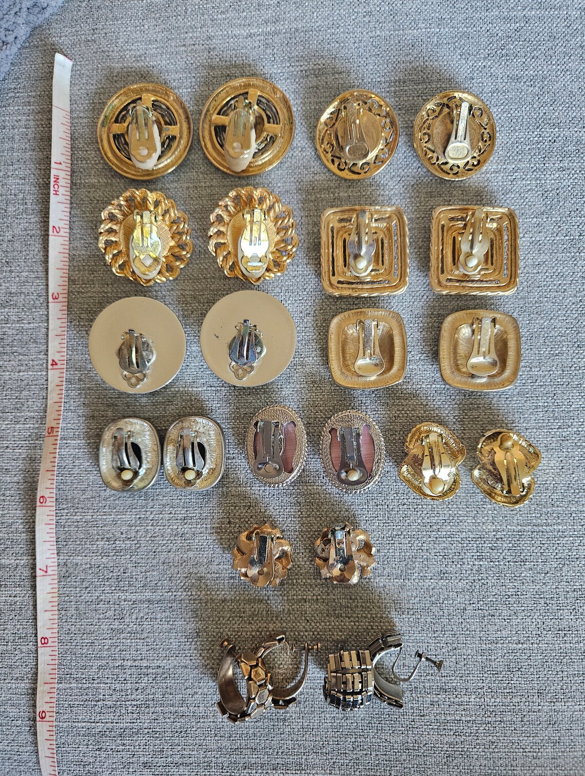 Lot of 12 Vintage Clip-on & Screw-back Costume Jewelry Earrings - Etsy