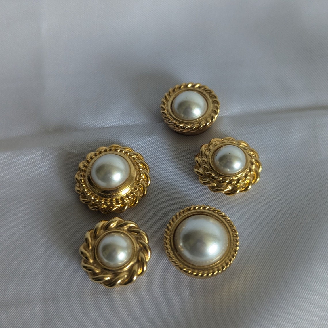 Vintage Button Covers Costume Jewelry Accessories 80s Retro Faux Pearl ...