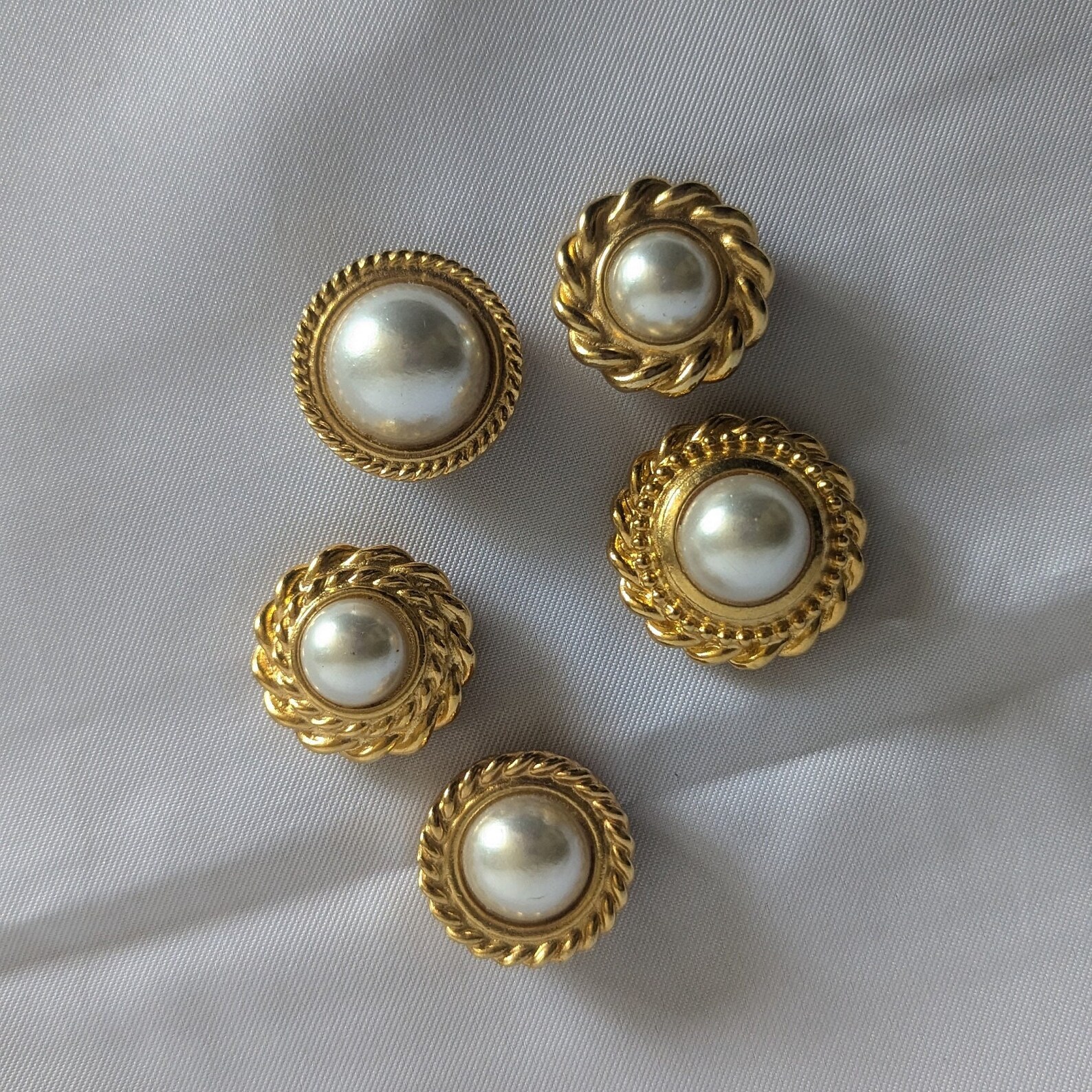 Vintage Button Covers Costume Jewelry Accessories 80s Retro Faux Pearl ...