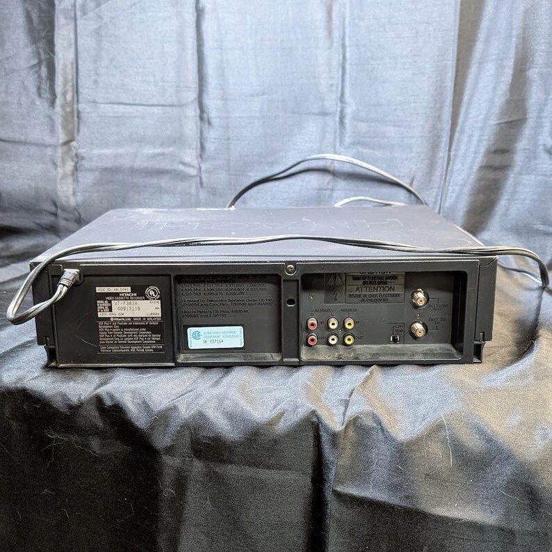 HITACHI Vt-f391 Hi Fi Stereo VHS VCR Vhs Player With Remote - Tested ...