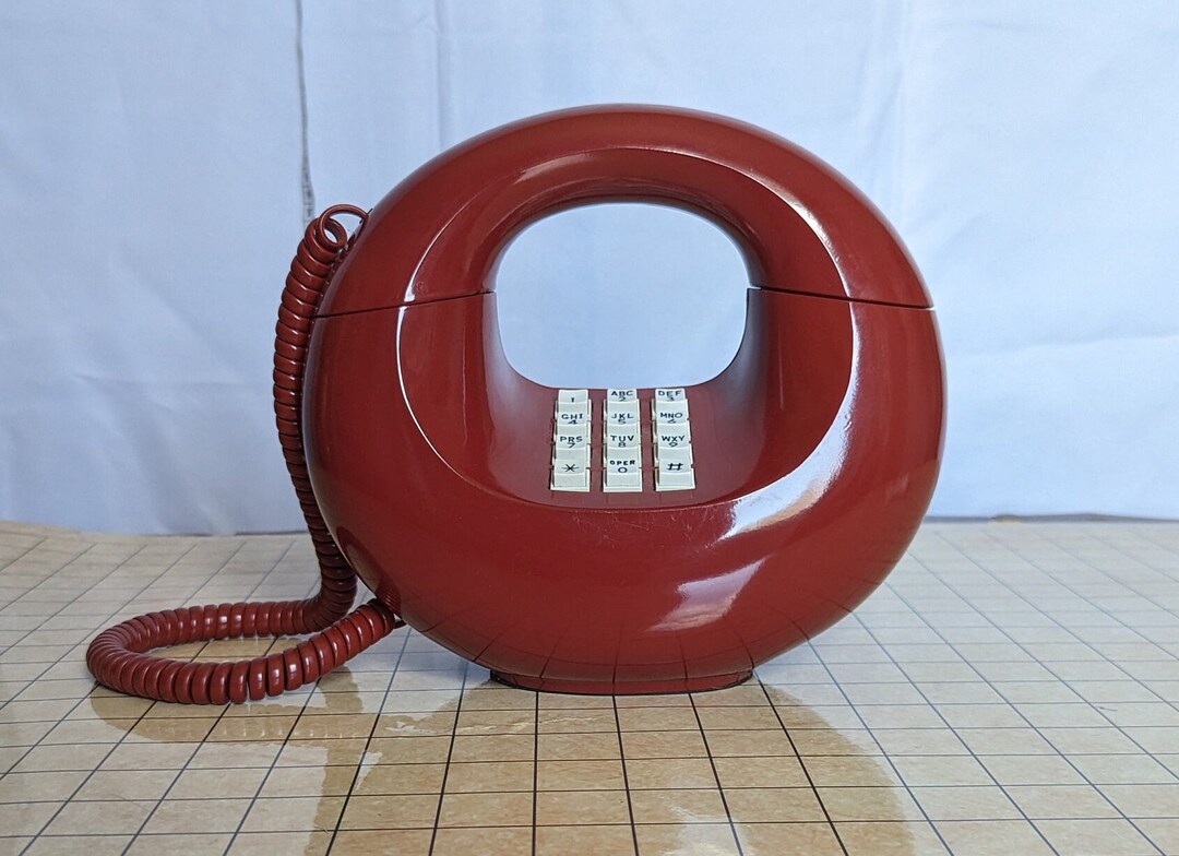 Vintage Round Retro Mid Century Modern Doughnut Telephone in Near ...