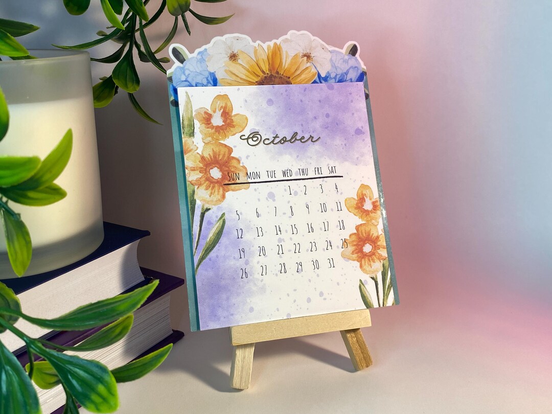 2025 Desk Calendar With Mini Wood Easel | 12 Month Calendar, Monthly ...