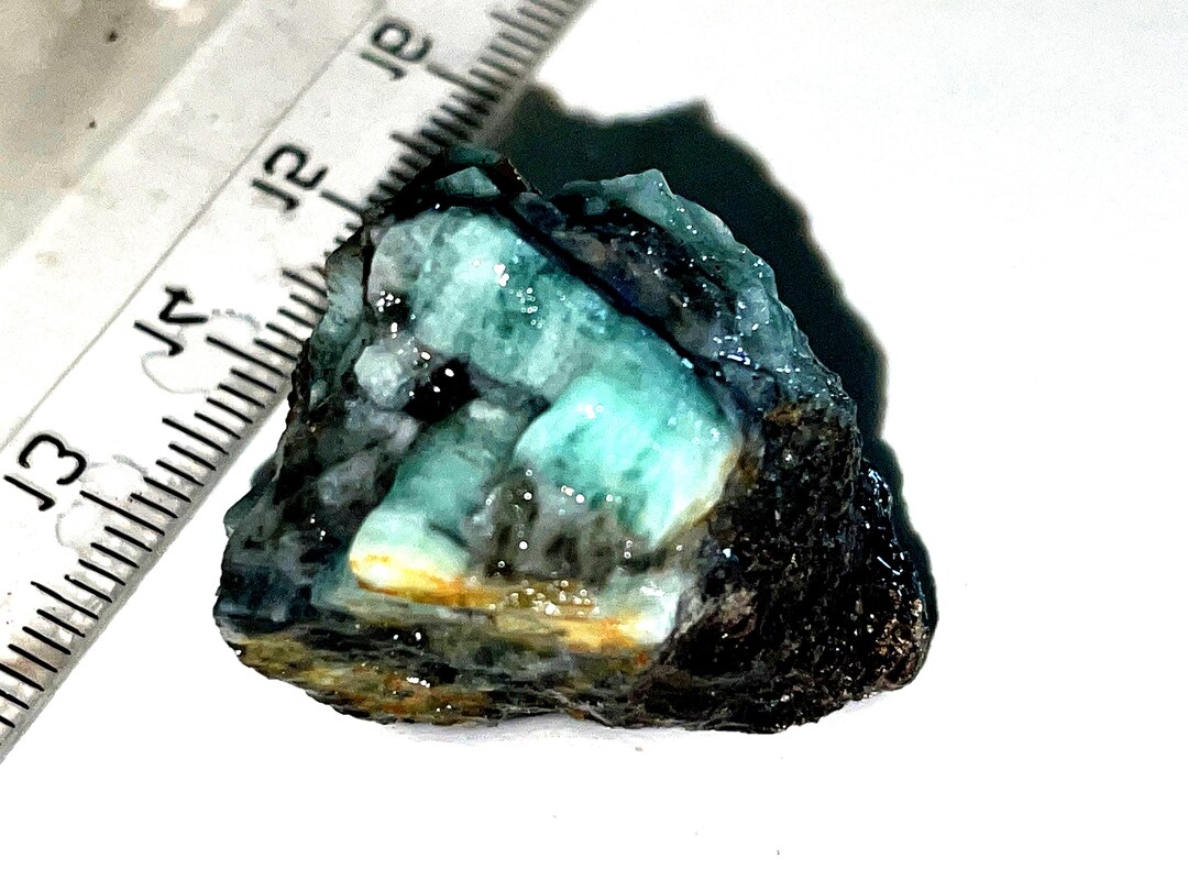 Emerald Rough Crystal Stone - Rare Unique Shape - Mixed Colors - 13g ...