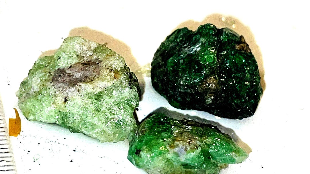 Emerald Green Grossular Garnet Raw Gemstones - Rare 81ct Rough ...