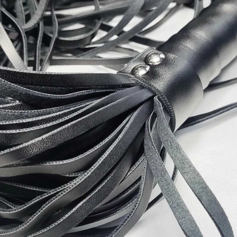 Handcrafted Floggers Leather Whip, Solid Handle, Bedroom Roleplay Whip ...