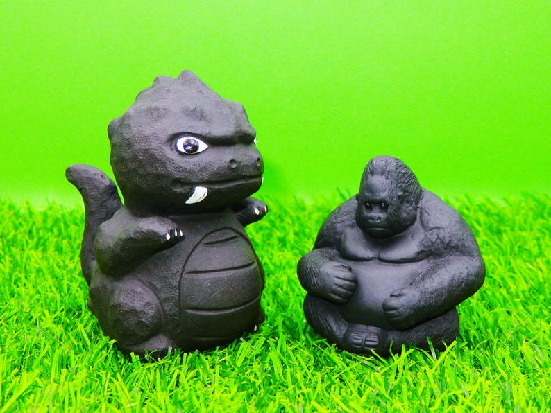 Chubby Godzilla & Kong / Garden Gift / Figurine and Knick Knack ...