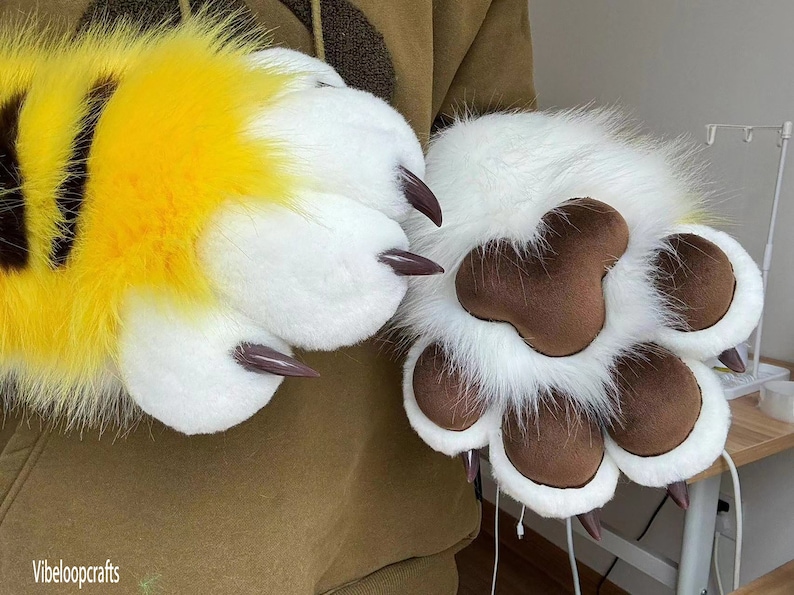 Fursuit Paw,striped Paws,hairy Pads,four-finger Claw,claws for Bears,fursuit Accessories,fursuit ...
