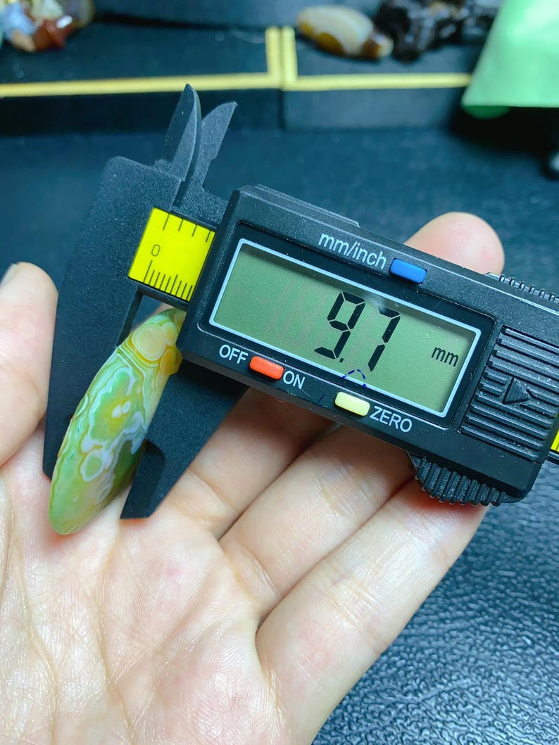 Gobi Agate Eye Agate Stone From Mongolia, Natural Desert Tumbled Palm ...