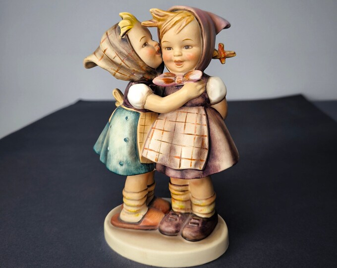 Vintage GERMANY PORCELAIN Goebel Collectible Crobins in Love 1977 ...