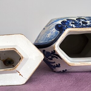 18th Century Delft Blue Vase by De Lampetkan LPK – Authentic Hand ...
