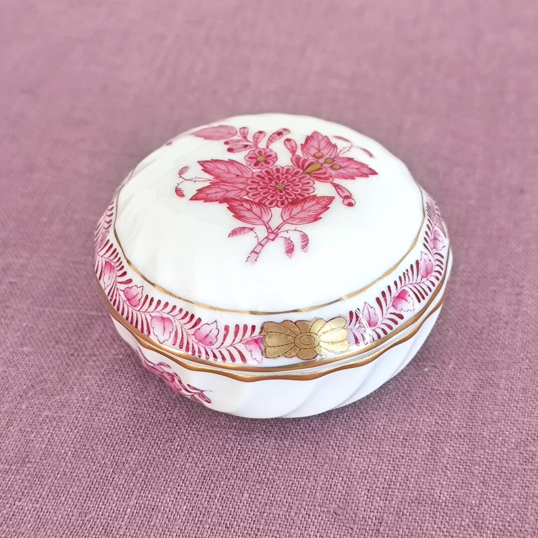 Herend Small Trinket Box Handpainted Raspberry APPONYI PURPLE Pattern ...