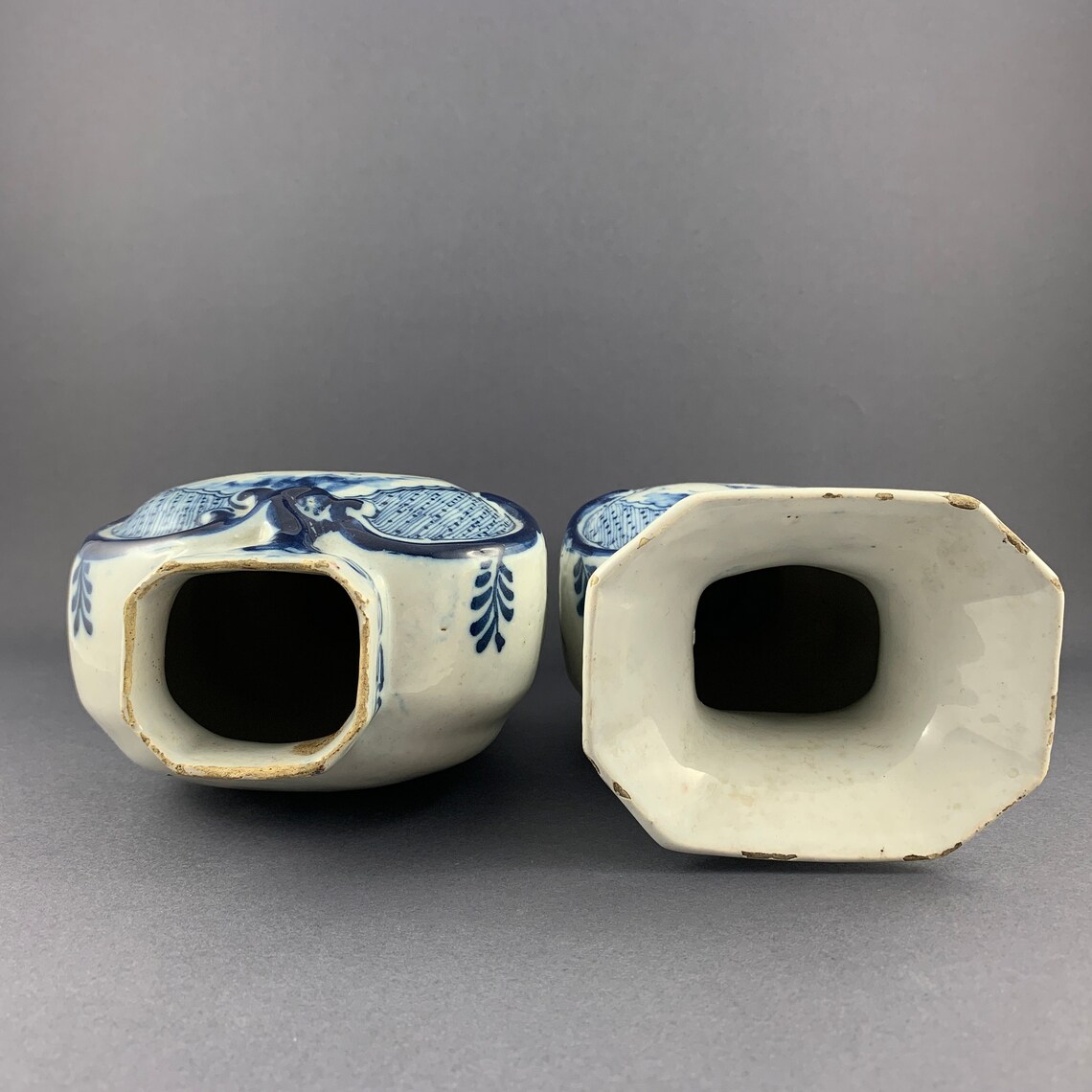 2 Delft Blue Vases 18th Century De Klaauw Factory in Delft- Handpainted ...