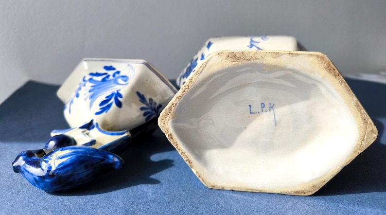 18th Century Delft Blue Vase by De Lampetkan LPK – Authentic Hand ...