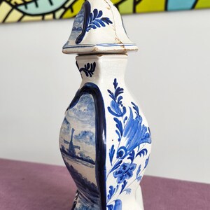 18th Century Delft Blue Vase by De Lampetkan LPK – Authentic Hand ...