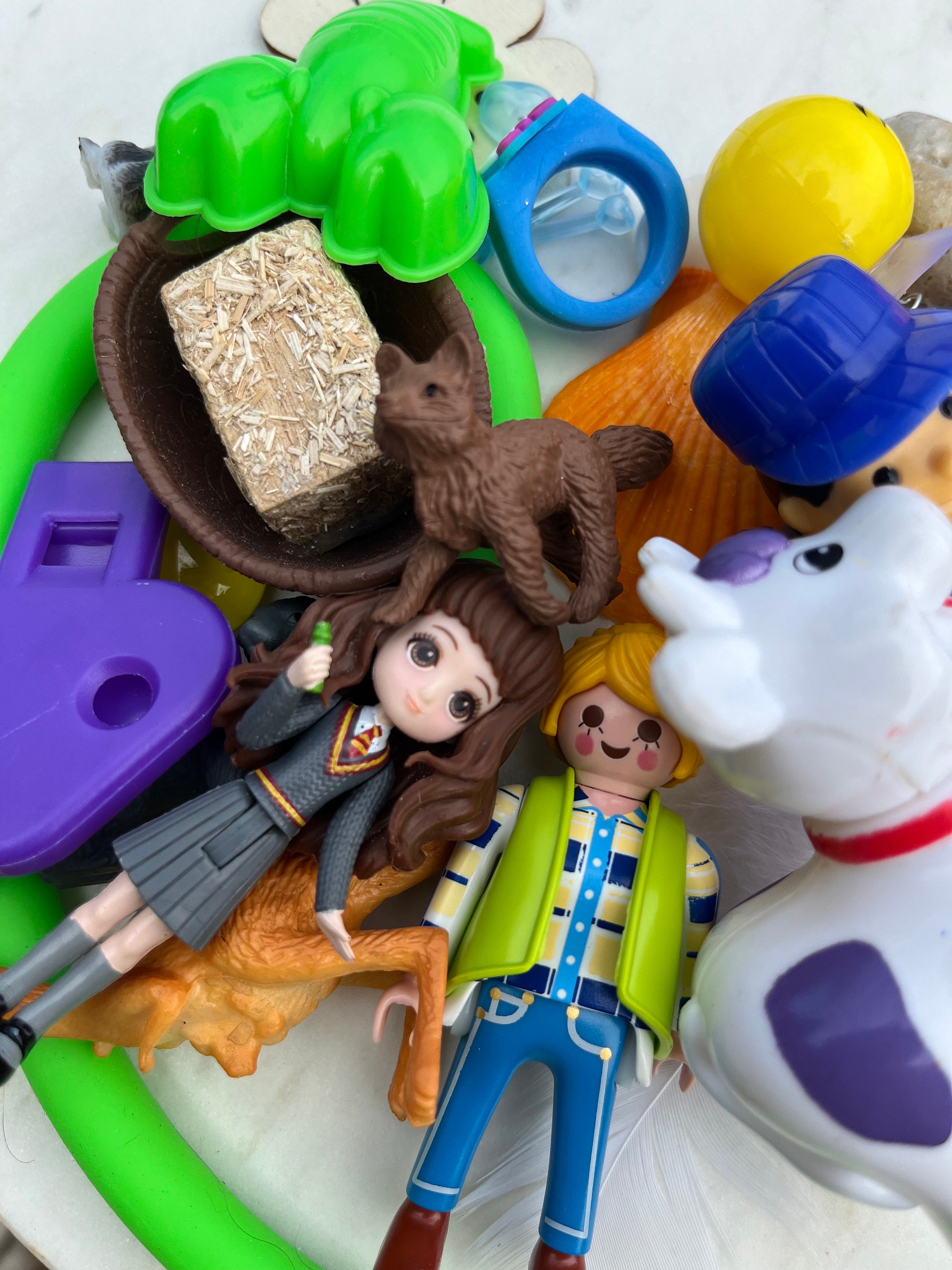 Trinkets Scoop I Spy Game Grab Bag Toddler Activity Learning for Kids ...