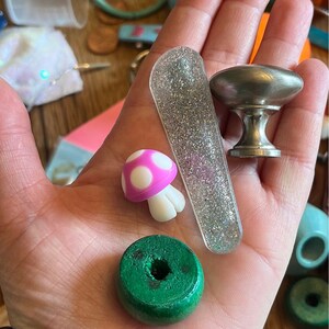 I Spy Trinkets Scoop, for Memory Game Color Matching, Toddler ...