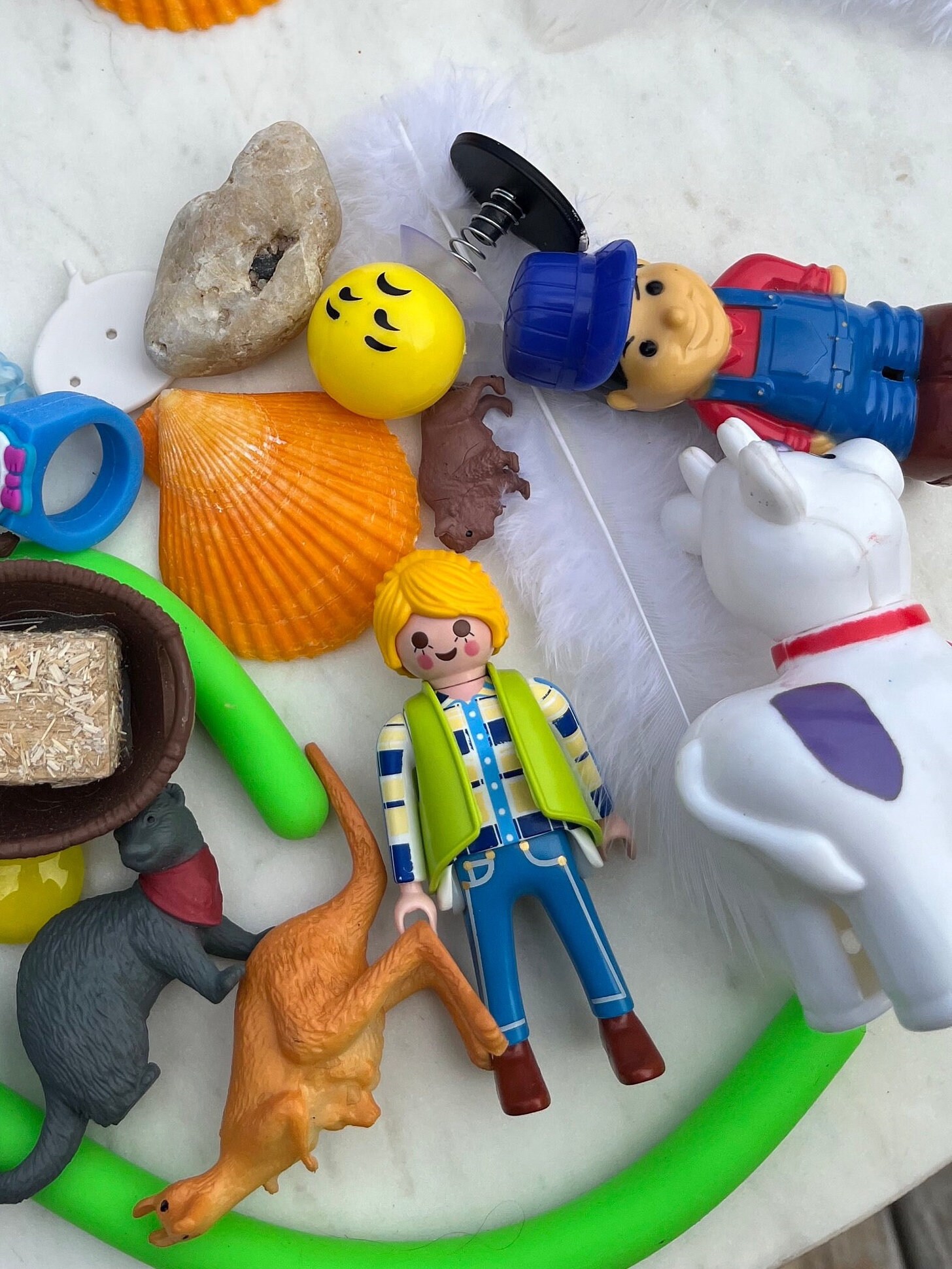 Trinkets Scoop I Spy Game Grab Bag Toddler Activity Learning for Kids ...
