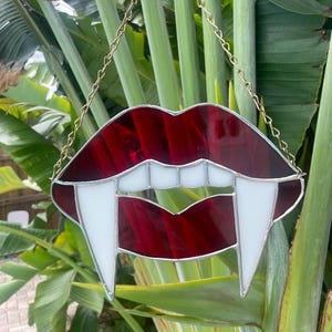 Stained Glass Vampire Lips, Halloween Stained Glass, Vintage Pink ...