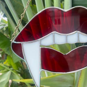 Stained Glass Vampire Lips, Halloween Stained Glass, Vintage Pink ...
