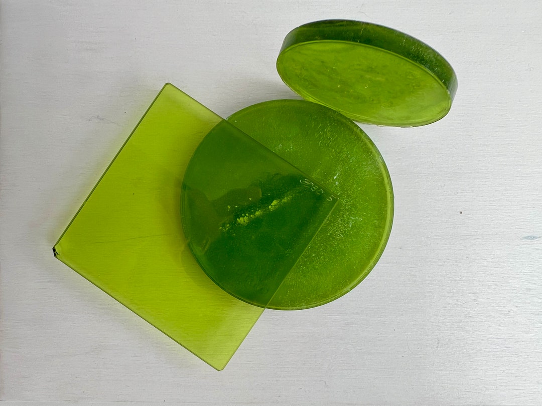 Round Shape Green Optic Glass - High-quality, Vibrant & Perfect for ...